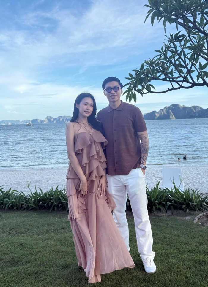 Đoàn Văn Hậu tung loạt ảnh nét căng, nhan sắc Doãn Hải My khiến CĐM 'đứng ngồi không yên'